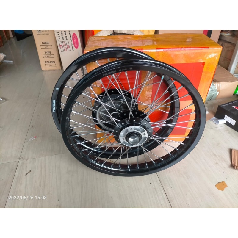 Jual velg rx King ring v Rossi uk 160/185x18 hitam glossy | Shopee ...