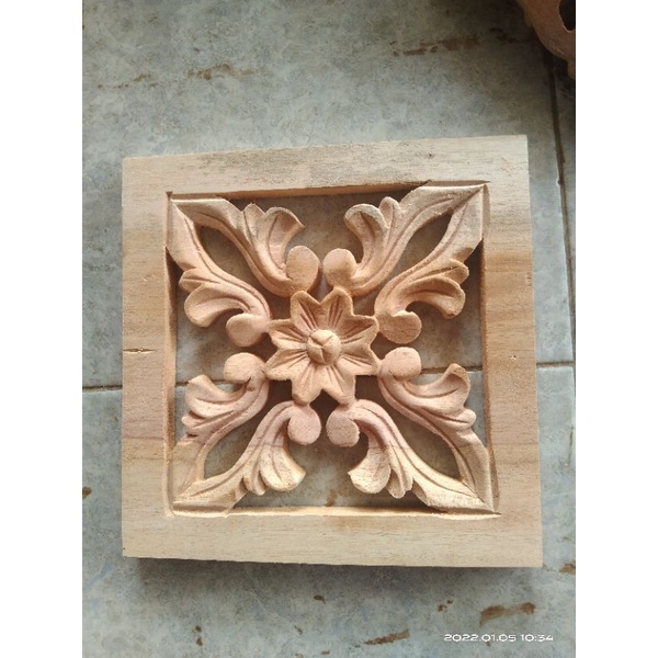 Jual kepingan loster dekorasi dinding ornamen ukiran kayu tempel 20x20 ...