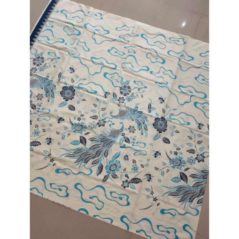 Jual kain batik kota solo new motif merak biru dan pink dasar putih ...