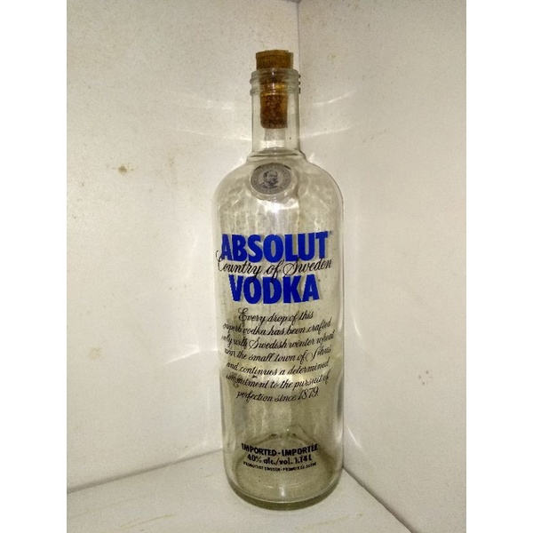 Jual botol bekas absolut Vodka untuk pajangan atau hiasan dinding ...
