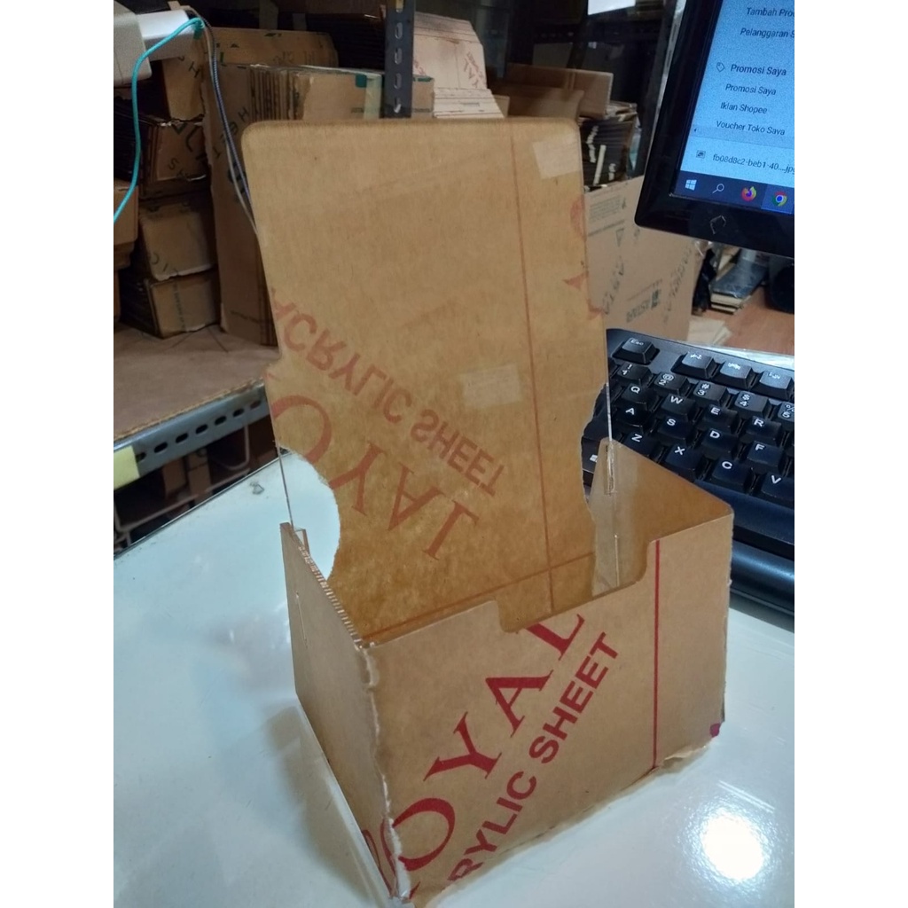 Jual AKRILIK TEMPAT BROSUR / RAK / BOX A7 - MODEL JADI | Shopee Indonesia
