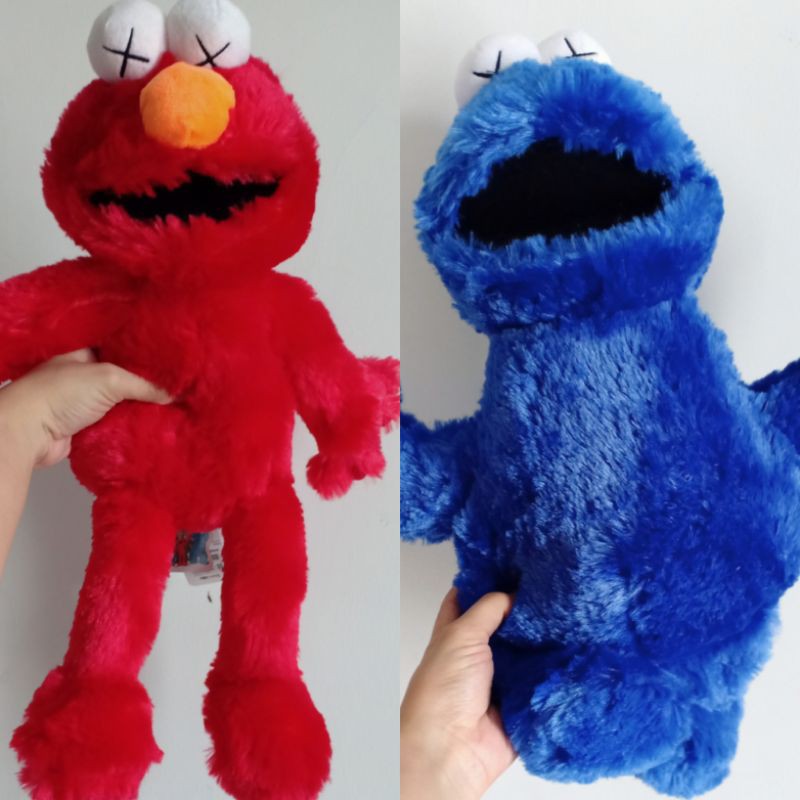 Jual Boneka elmo kaws Uniqlo besar 50cm sesame street Kartun | Shopee ...