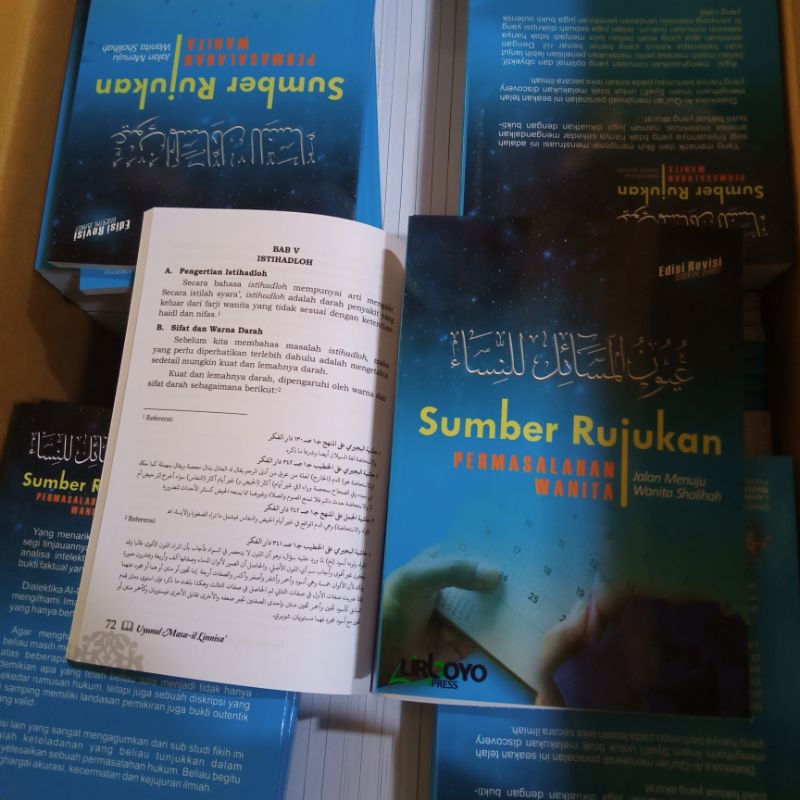 Jual BARU KITAB ASLI BUKU UYUNUL MASAIL LINNISA BUKU TENTANG HAID ...