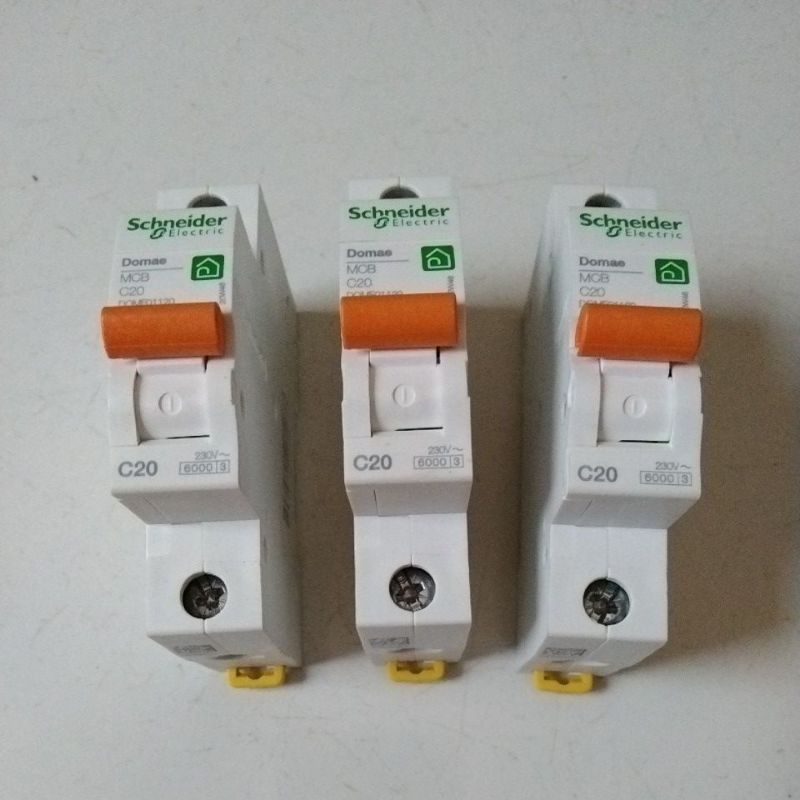 Jual MCB Schneider C20/ 20Ampere/ 230Volt /4,600Watt | Shopee Indonesia