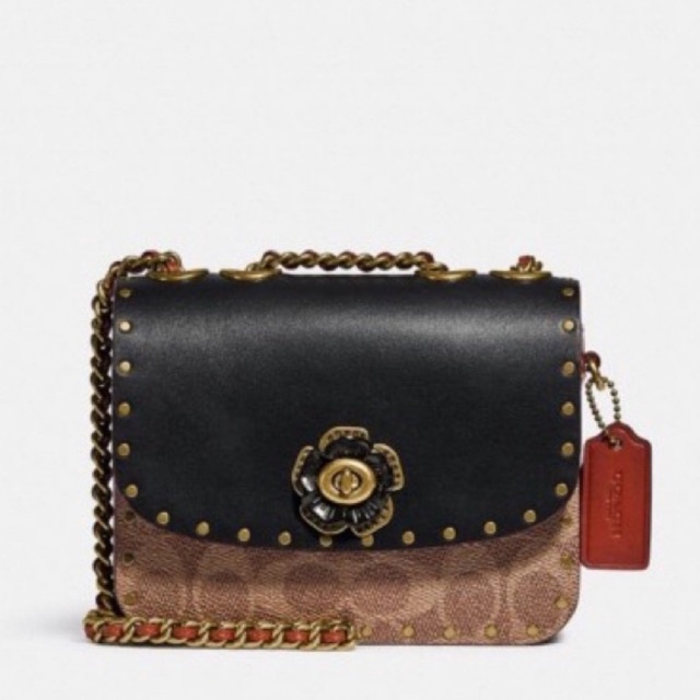 Jual COACH MADISON 16 SHOULDER BAG SIGNATURE RIVETS TAN RUST | Shopee ...