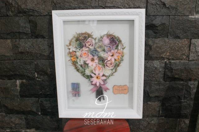 Jual Frame Mahar Rustic / Bingkai Mahar Uang Kuno / Mahar bentuk LOVE ...