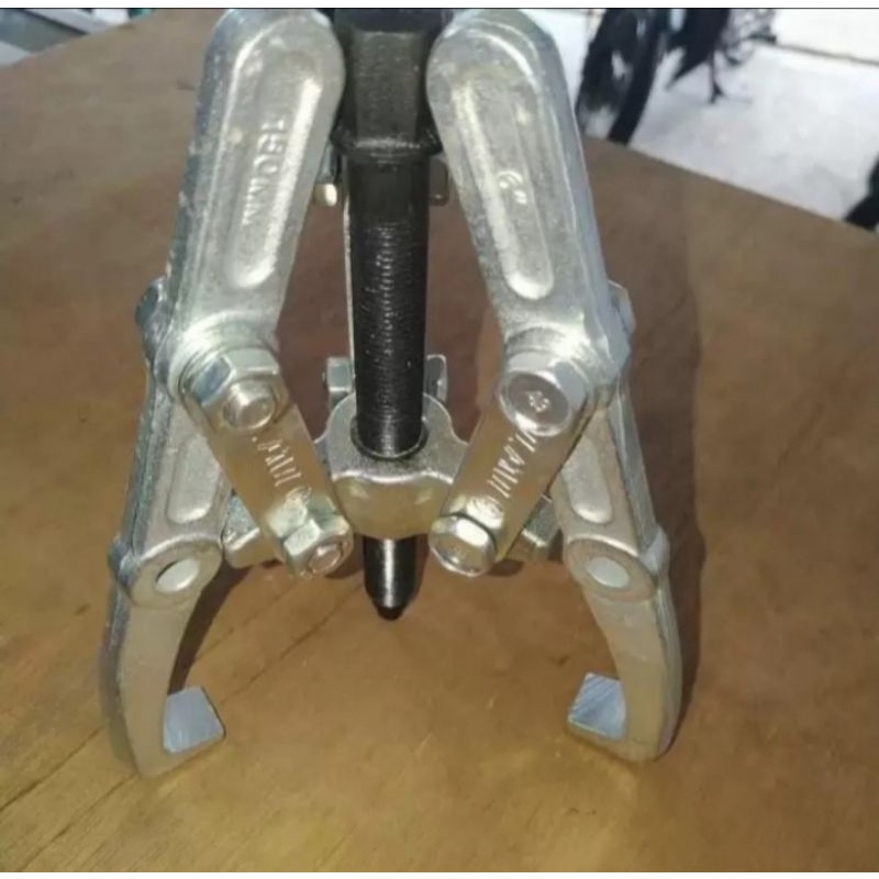 Jual Traker Bearing Puller 3 in 3 kaki three jaw Capacity 20-80 mm ...