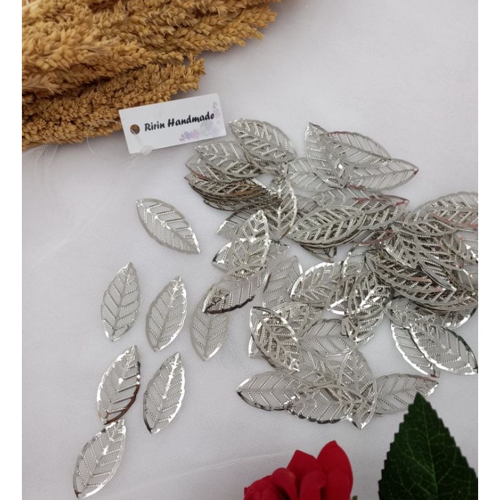 Jual mote Daun besi silver | Shopee Indonesia