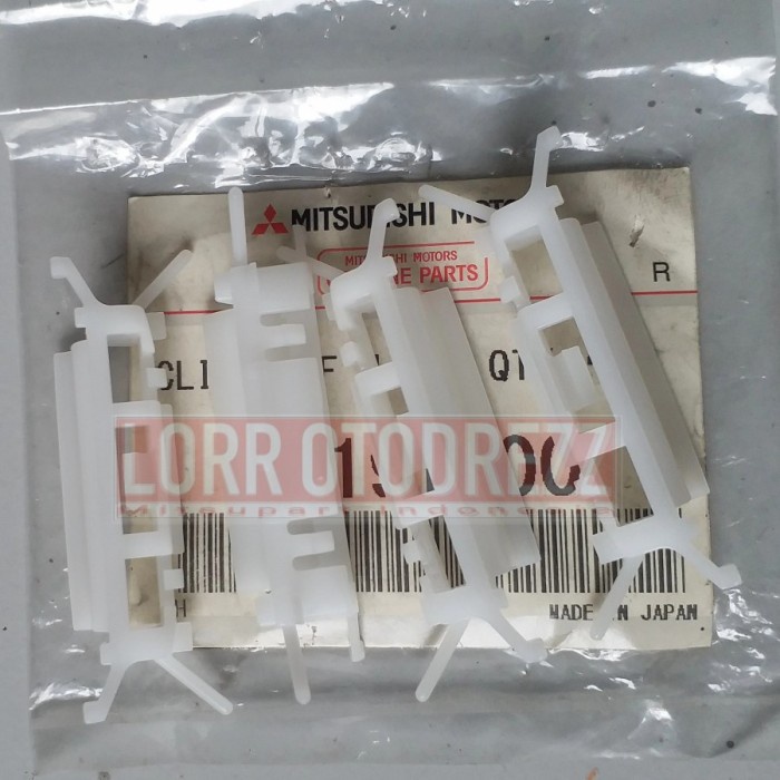 Jual Klip clip karet moulding atap Lancer Evo 4 5 6 CK4 1997-2002 ...