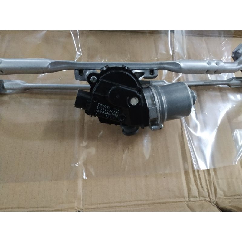 Jual Motor dinamo wiper dan link wiper innova original | Shopee Indonesia
