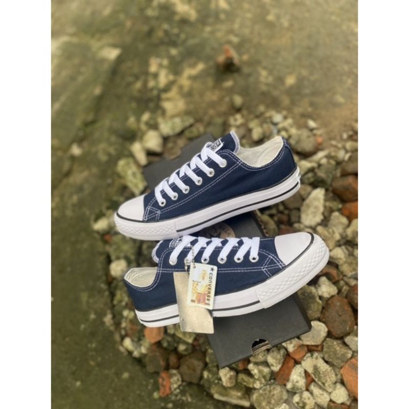 Jual Sepatu Classic All Star Navy Pria dan Wanita converse | Shopee ...
