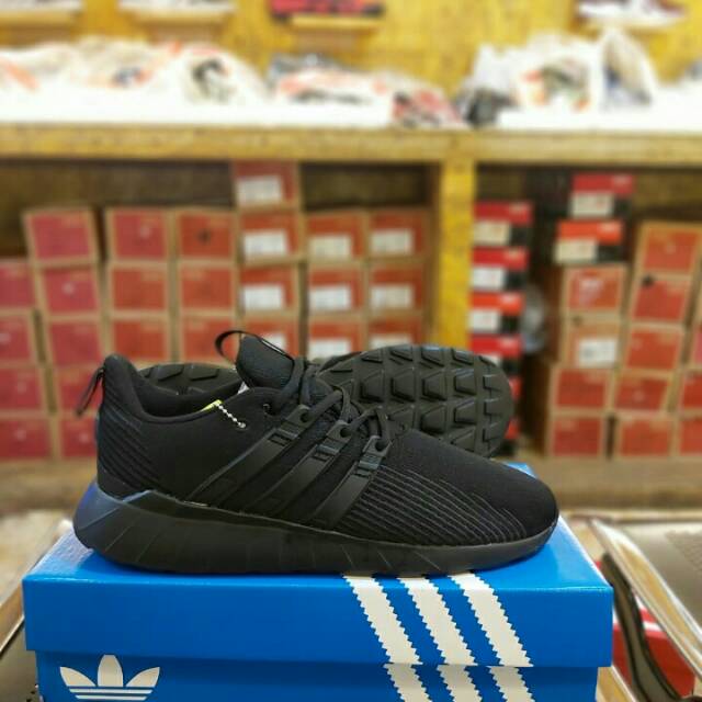Jual SEPATU SNEAKERS FULL HITAM ADIDAS | Shopee Indonesia