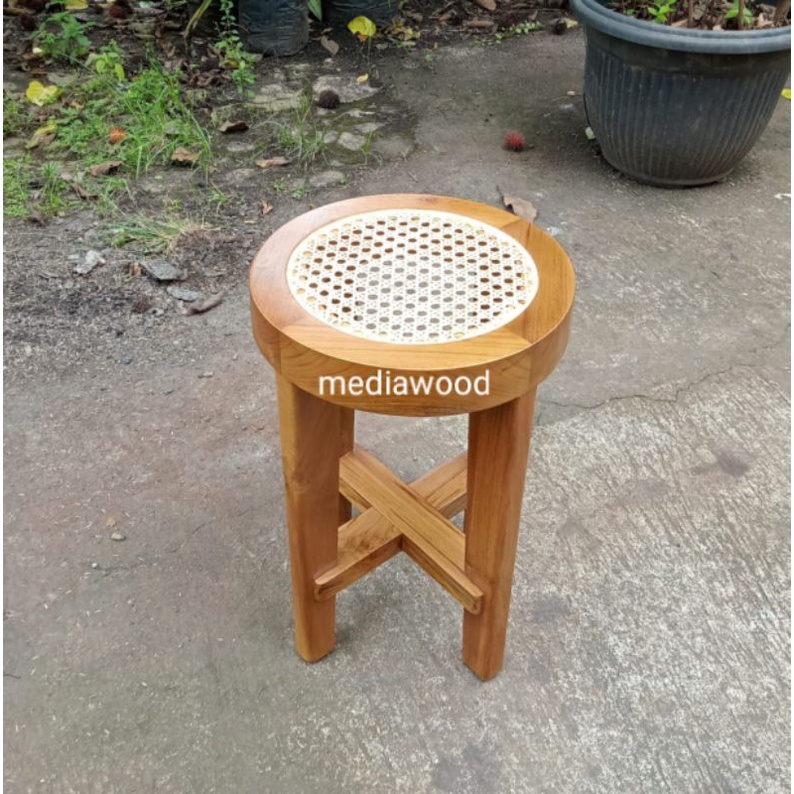 Jual stool rotan/stool kayu/stool minimalis/stool kekinian/kursi koboy ...