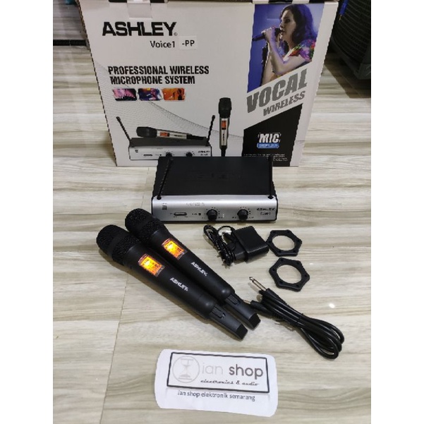 Jual Mic Wireless Ashley Voice1 Voice 1 Original 2 Mic Genggam UHF ...
