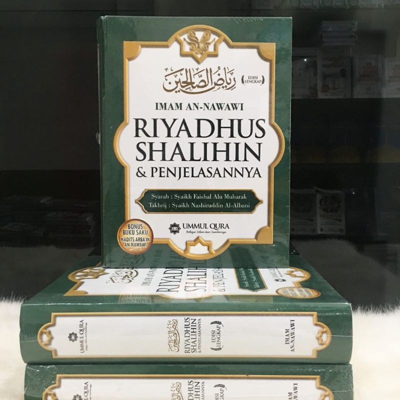 Jual BUKU TERJEMAH KITAB RIYADHUS SHALIHIN DAN PENJELASANNYA | Shopee Indonesia