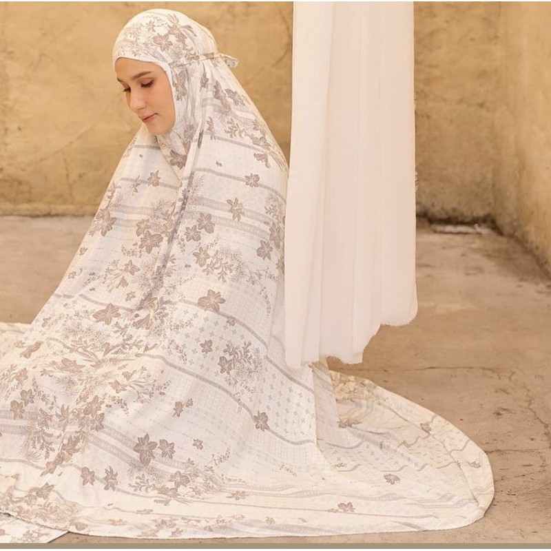 Jual Diario x Dwihanda Hajijah Prayer Set (Ready stock) | Shopee Indonesia