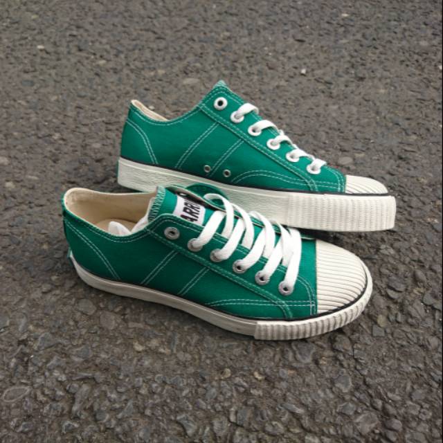 Jual sepatu warrior classic green low | Shopee Indonesia
