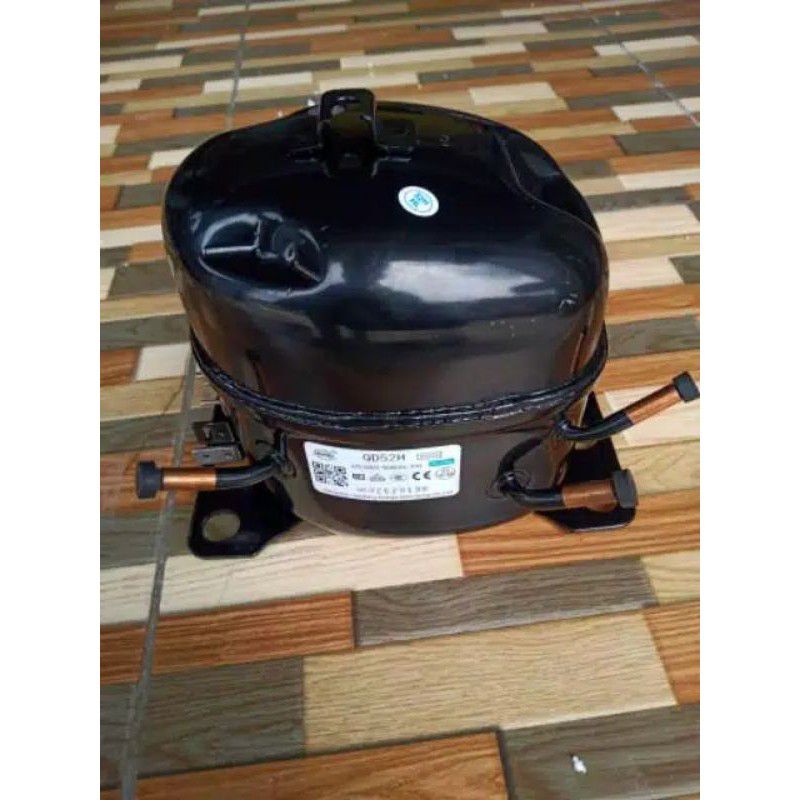 Jual Kompresor freezer 4 rak/showcese 1/6pk original aqua sanyo ...