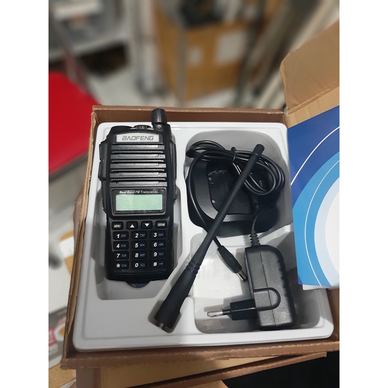 Jual Ht Baofeng Uv 82 Asli Dual Band Uhf dan Vhf Kondisi Normal siap pakai Kondisi fisik sangat ...