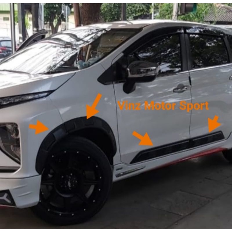 Jual Over fender Xpander model Rockford lengkap side moulding | Shopee ...