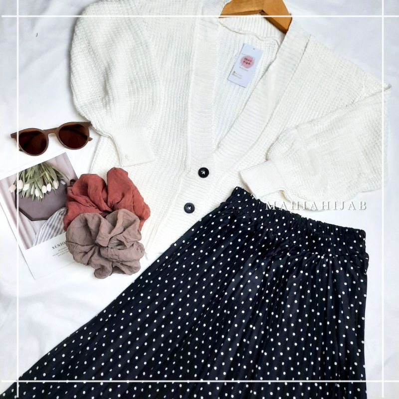 Jual 1 Set Yuko Cardigan + Rok Polka / setelan lengkap / outfit rajut ...