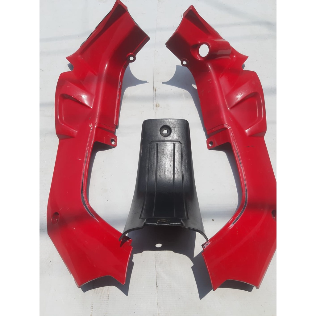Jual Sayap dalam cover body tengah leksil tengah sambungan sayap Yamaha ...