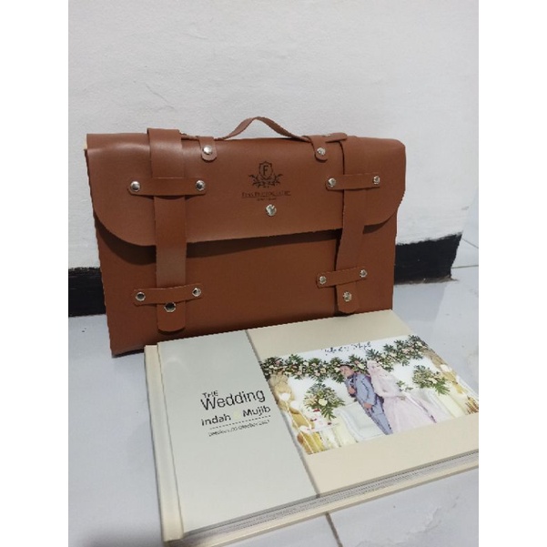 Jual Album Magazine 20x30 Packaging Tas Kulit Free Grafir (Sudah ...