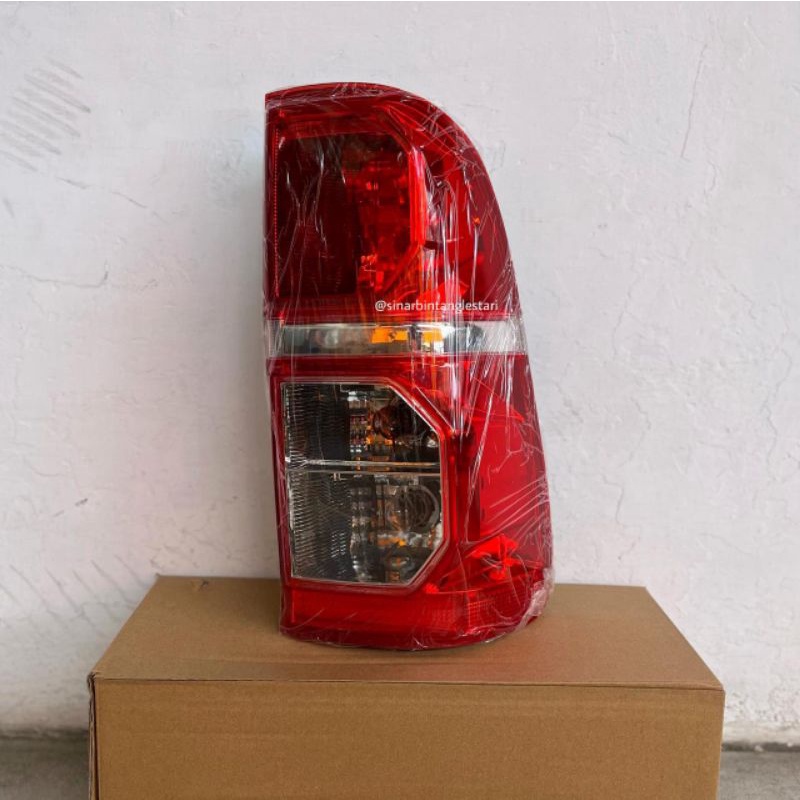 Jual Lampu Stop / Stop Lamp Toyota Hilux Vigo + Bohlam ( tahun 2012 ...