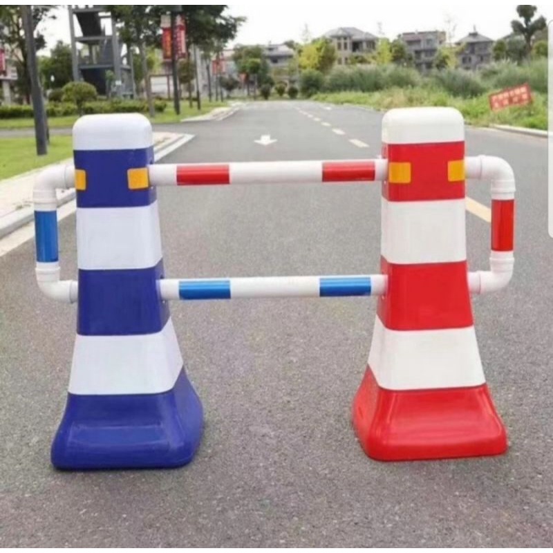 Jual pembatas jalan board barrier berdiri | Shopee Indonesia