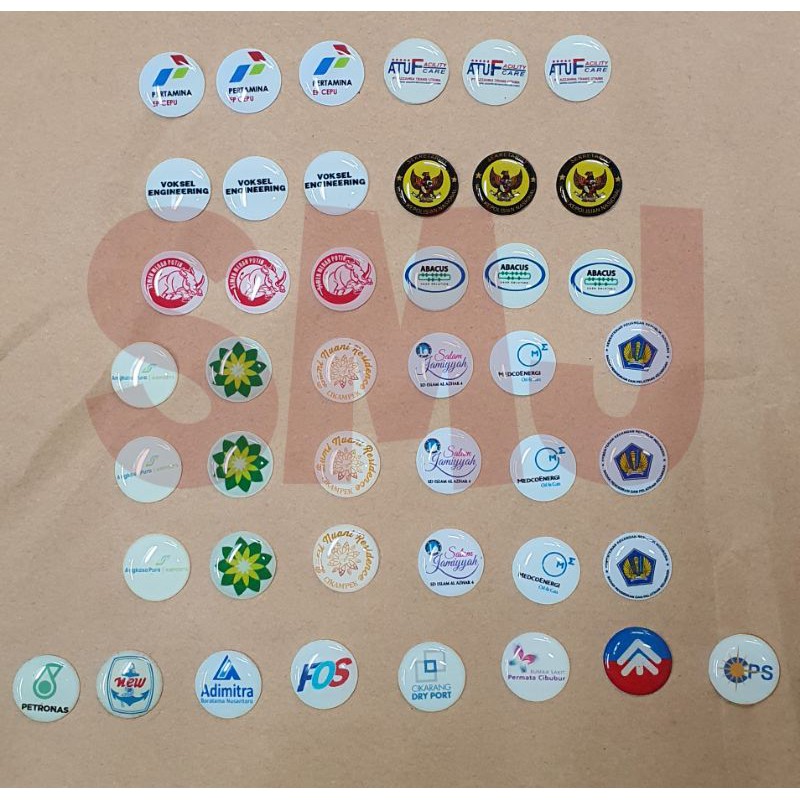 Jual yoyo logo id card coating diameter 2cm Logo Costume Resin Yoyo Id ...