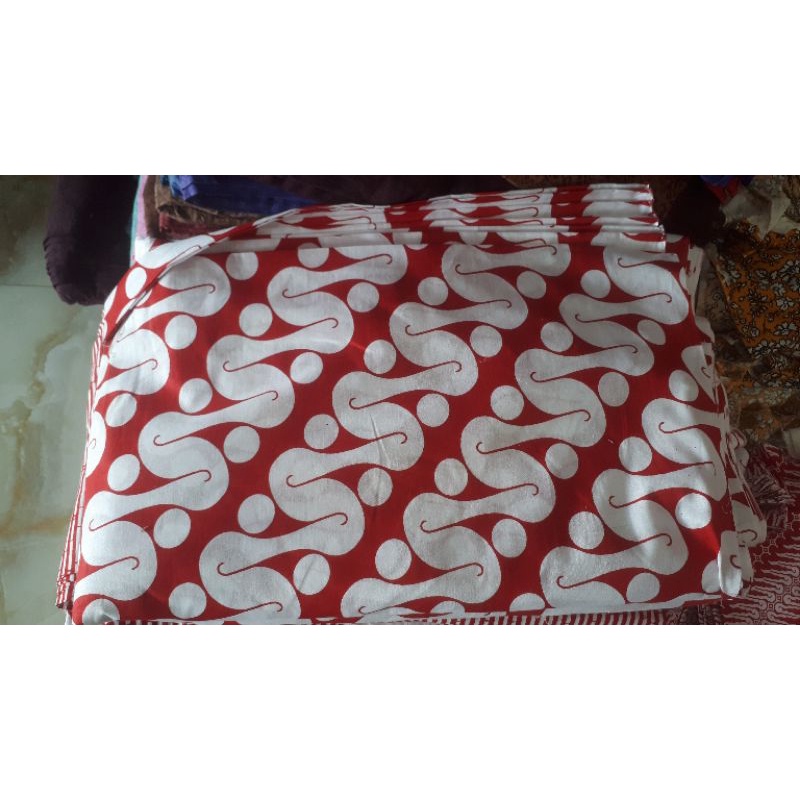 Jual KAIN BATIK WARNA MERAH PUTIH / KAIN BATIK LAWASAN MOTIF TRUNTUM ...