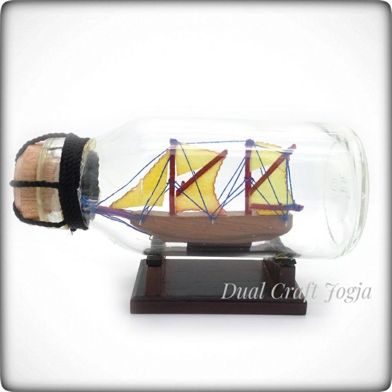 Jual Miniatur Unik Kapal Dalam Botol Ukuran 11x6x5cm | Shopee Indonesia