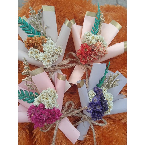Jual Buket mini bunga kering uk sedang 2 warna, mini hampers, kado ...