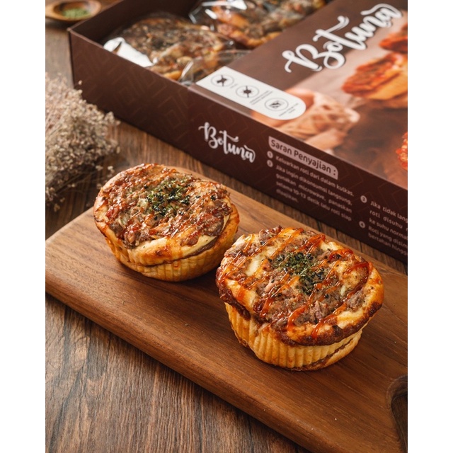 Jual Roti Abon Tuna ( isi 6pcs ) | Oleh-Oleh Khas Jakarta | Shopee ...