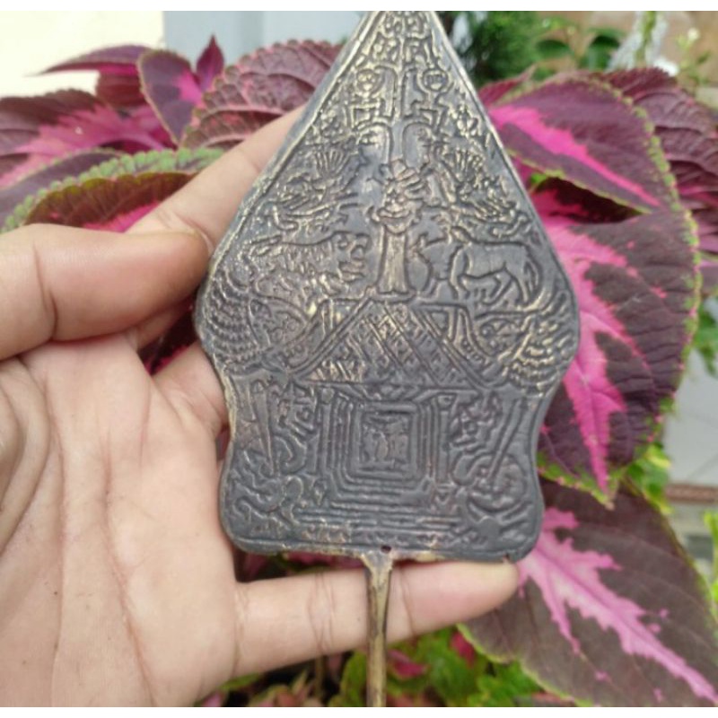 Jual KOLEKSI KERIS GUNUNGAN WAYANG KUNINGAN HITAM | Shopee Indonesia