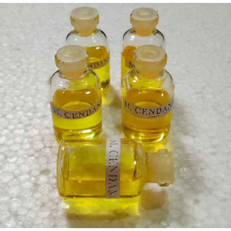Jual Sepaket 5 Botol Minyak Cendana Asli Hasil Sulingan | Shopee Indonesia
