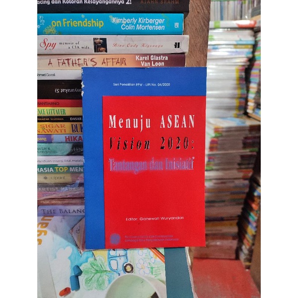 Jual menuju ASEAN. vision 2020. tantangan dan inisiatif. editor ...