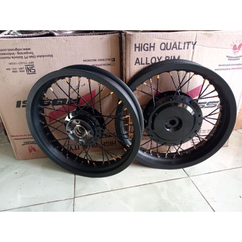 Jual velg jari jari Honda Vario 110/125 tapak lebar 250/215x14 tromol ...