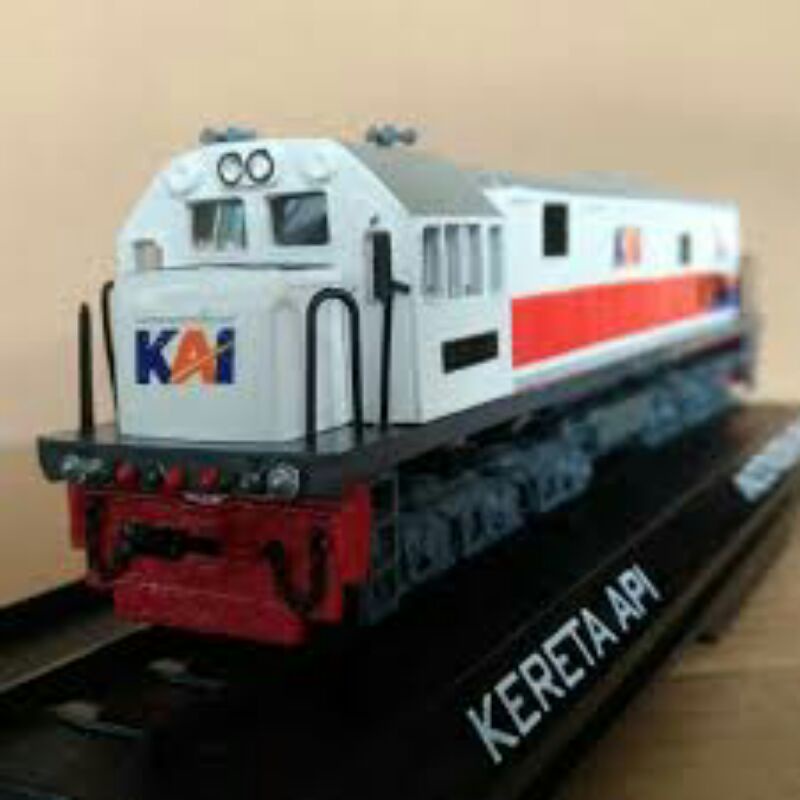 Jual Mainan Kereta api CC201, CC206 dan CC203 Indonesia full lampu seri lokomotif ukuran besar ...