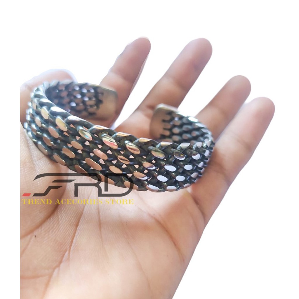Jual Gelang Pria Wanita Monel Anyam Lebar Stainless Steel Papua / Jam ...