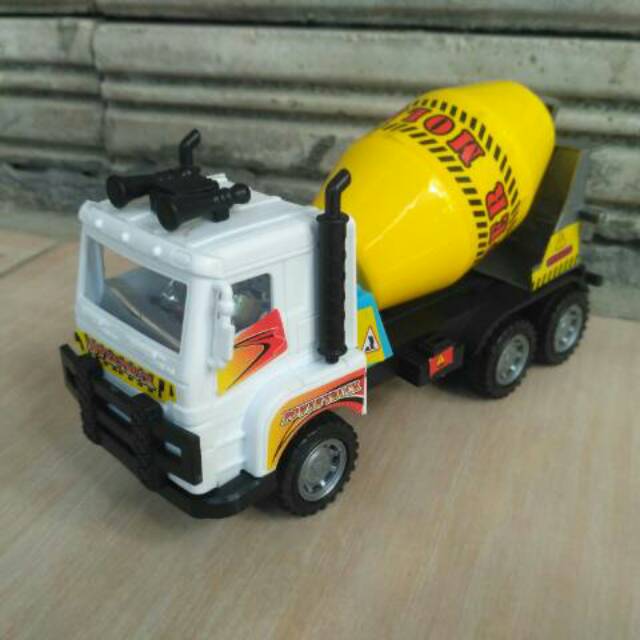 Jual Contruction Truck Molen Fullback Mainan anak Truck Super Molen ...