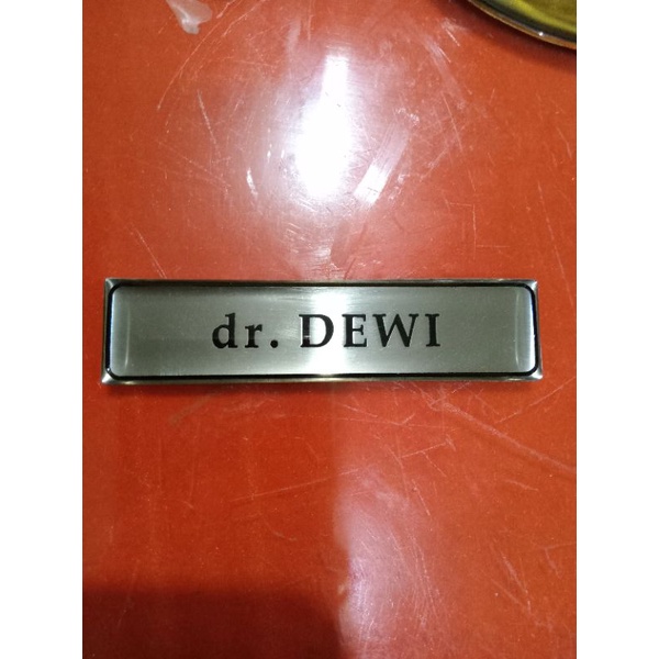 Jual Papan Nama Dokter Silver / Stainless - Bet Nama - Name Tag Dokter ...