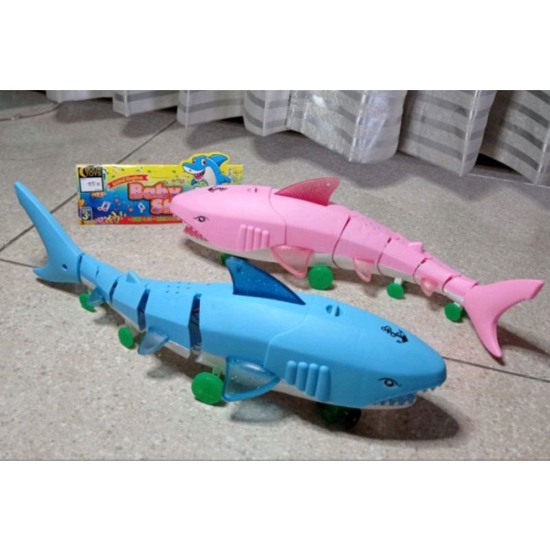 Jual Mainan ikan Hiu baby shark nyala lampu & berjalan 66 005194 ...