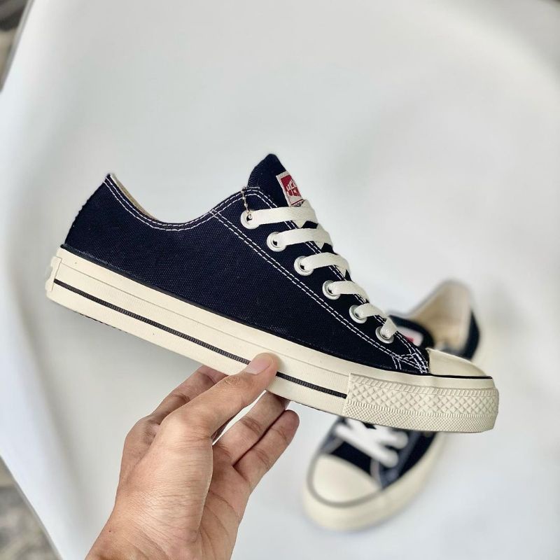 Jual Sepatu Ventela Ethnic Low Black white Natural 100% Original | Shopee Indonesia