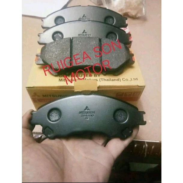 Jual BRAKE PAD BRAKEPAD KAMPAS REM DEPAN MITSUBISHI XPANDER ASLI ORI | Shopee Indonesia