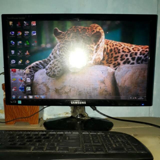 Jual LED Monitor Komputer Samsung syncmaster SA300 19inch wide | Shopee ...