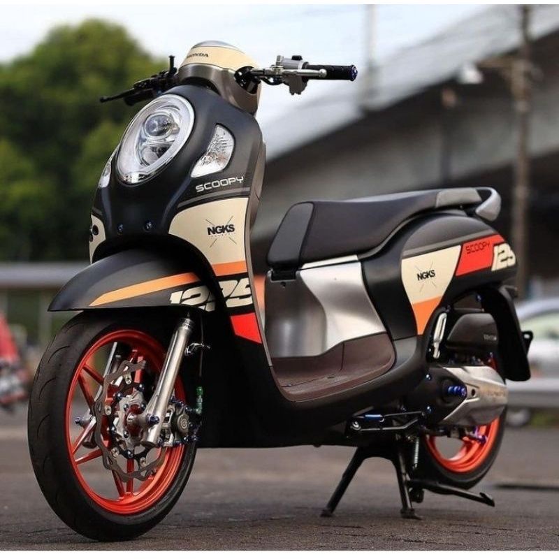 Jual sticker decal full body scoopy 2021variasi orange black vanila ...