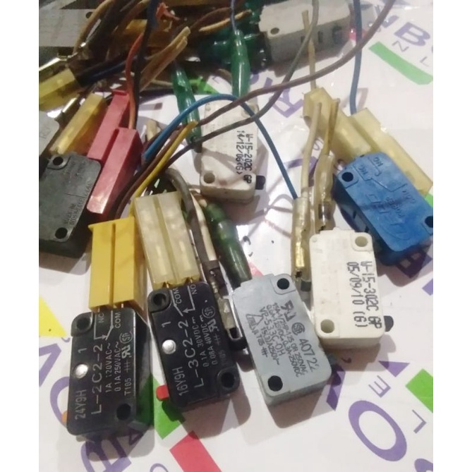 Jual switch micro switch saklar 2 dan 3 kaki lengkap sama soket nya original | Shopee Indonesia