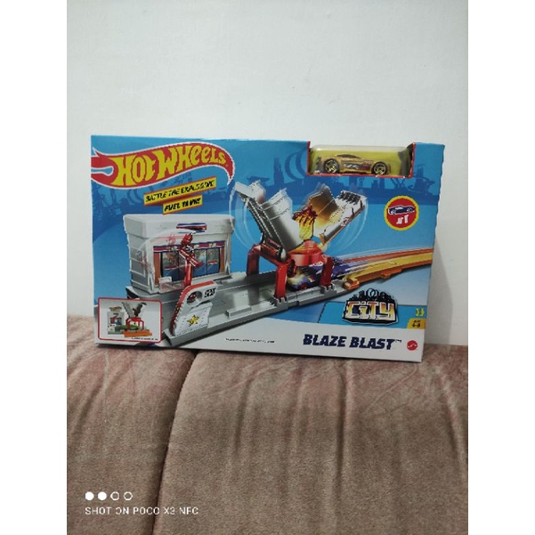 Jual Hot Wheels Blaze Blast Track Set (Original Mattel) kondisi baru. | Shopee Indonesia