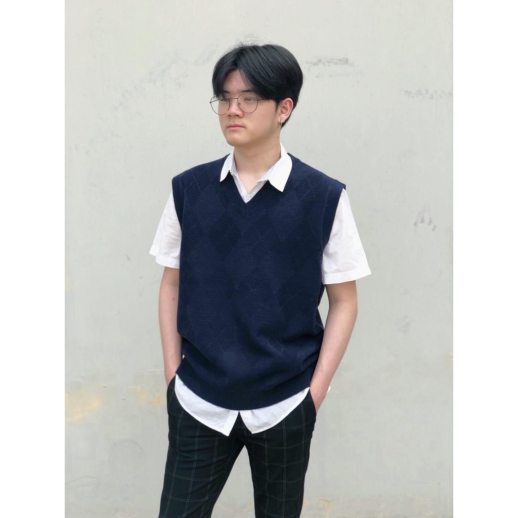 Jual Knit Republic Kai Men Knit Vest - Rompi rajut pria - Knit vest ...